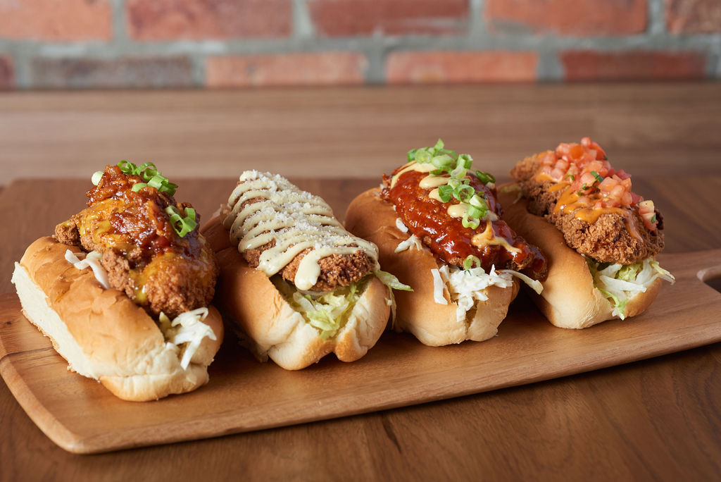 Casual Dining for Large Groups: Perfect Spots for Get-Togethers - RevBurger